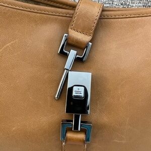 Bags | Gucci Tan Leather Shoulder Bag | Poshmark